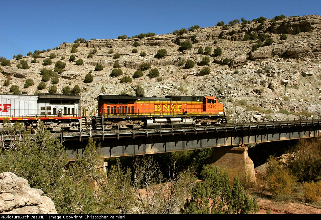 BNSF 5479